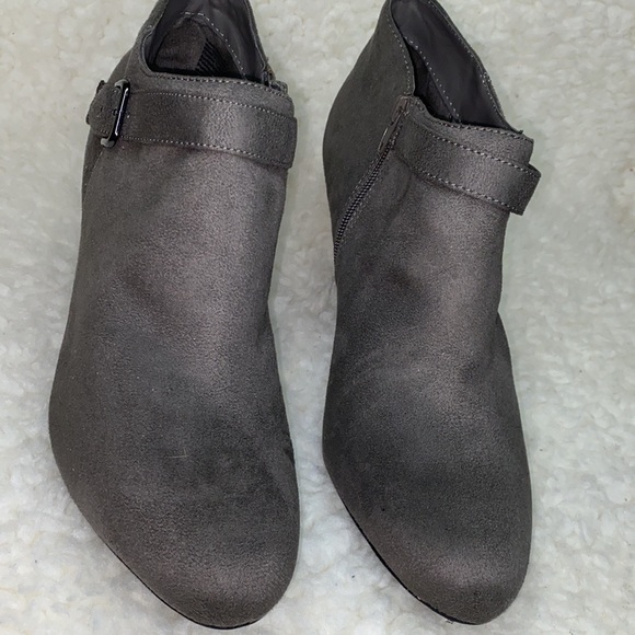 FIONI Clothing | Shoes | Fioni Ankle Faux Suede Boots Heels Size 2w ...